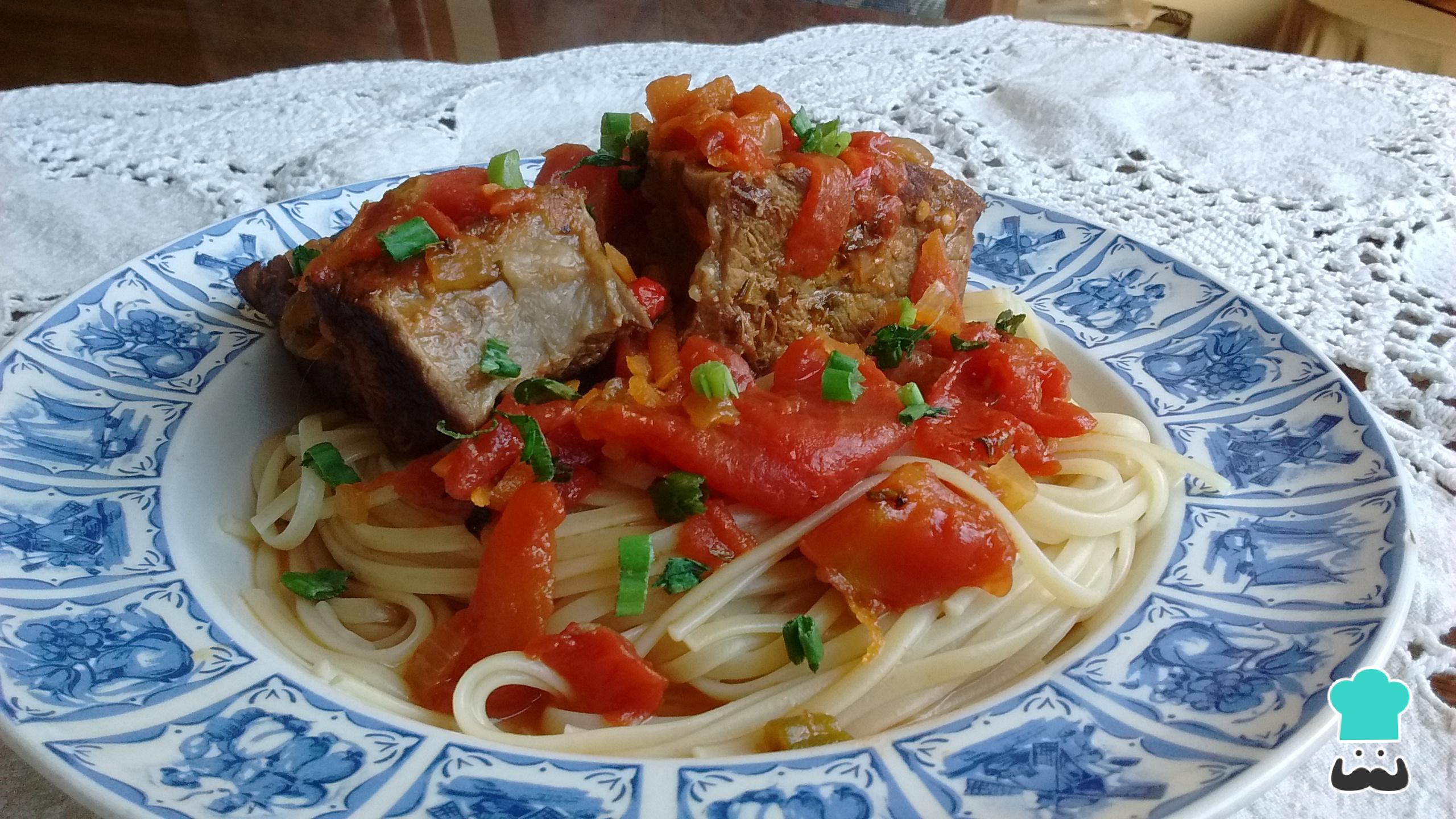 Fideos con estofado - Receta FÁCIL