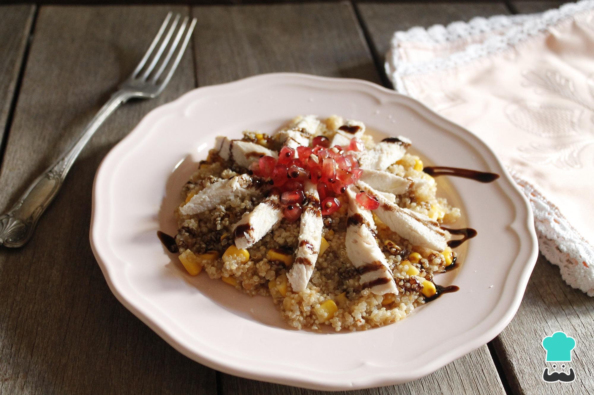 Ensalada de Quinoa y Pollo - Receta FÁCIL y SALUDABLE
