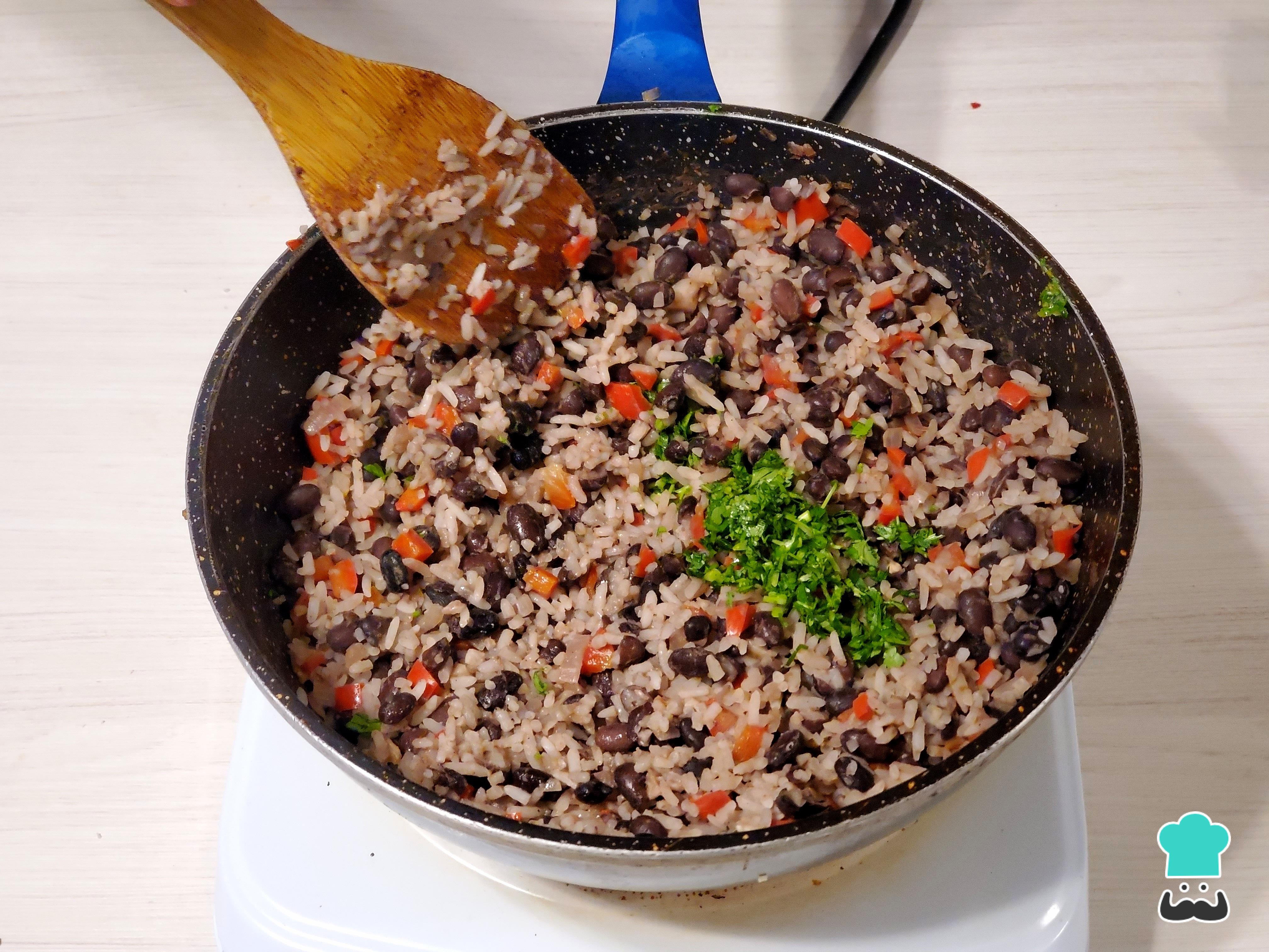 Gallo pinto - Receta TRADICIONAL